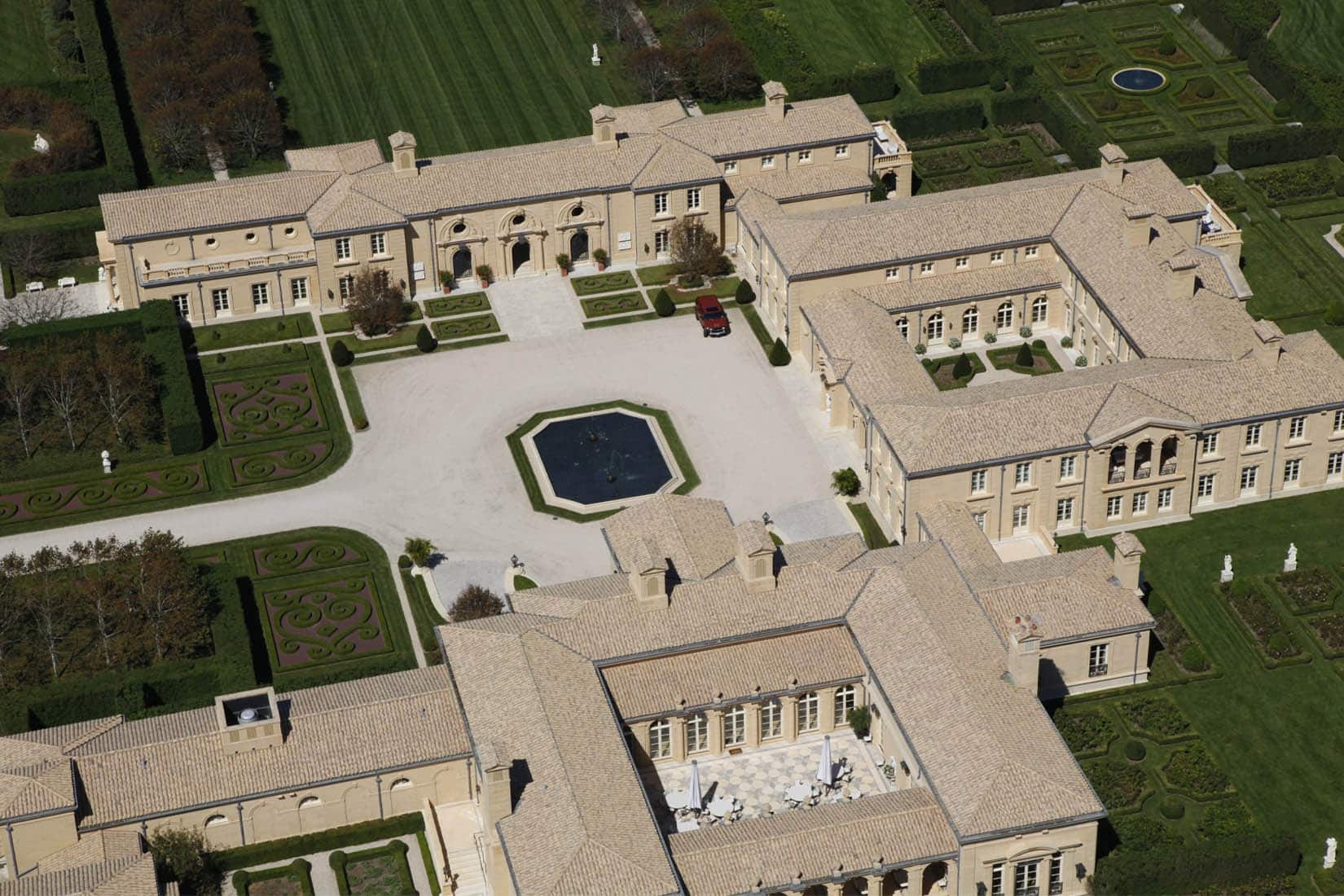 Choáng ngợp với 10 ngôi nhà rộng nhất thế giới